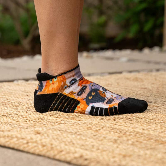 Ankle-High Compression Socks - Cats Pattern | Viasox